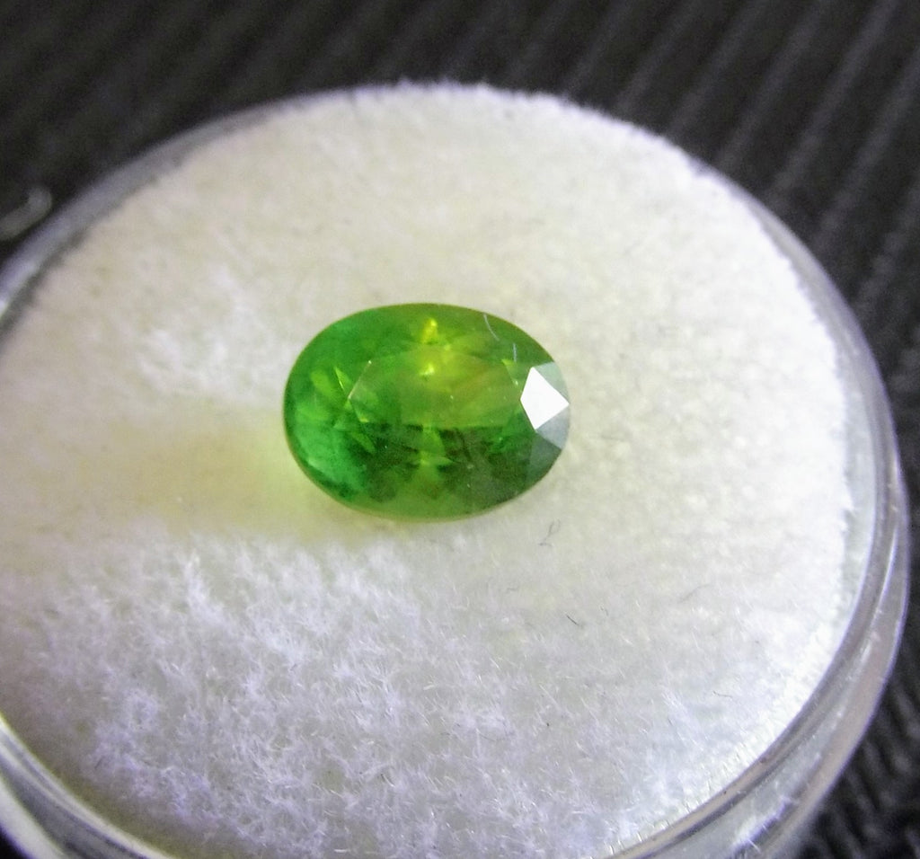 1.75ct HELENITE GLASS FROM MT. SAINT HELEN'S – Blaze-N-Gems